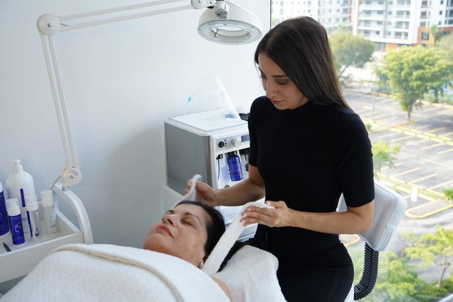 The Lash Room Academy